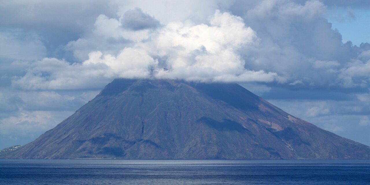 Vulkane in Italien - Erlebe die besten Vulkane (Karte) 2022